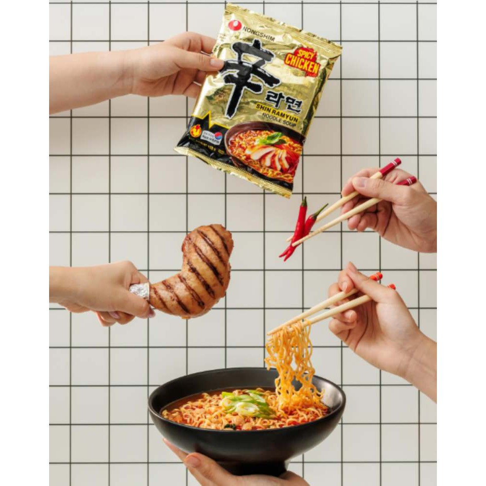 Shin Ramyun Spicy Chicken Instant Noodles 120g Nongshim